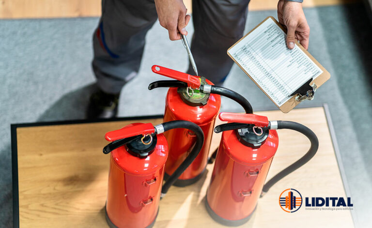 Diferentes agentes extintores y sus aplicaciones - Lidital